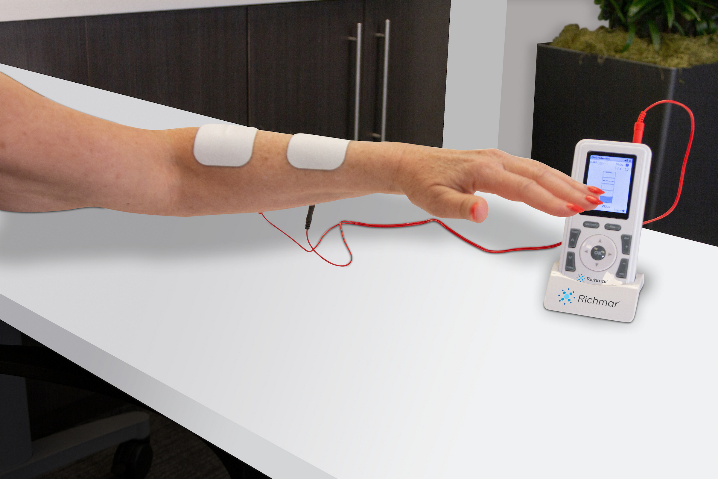 EMG PRO WITH ELECTRODES - DQEMG